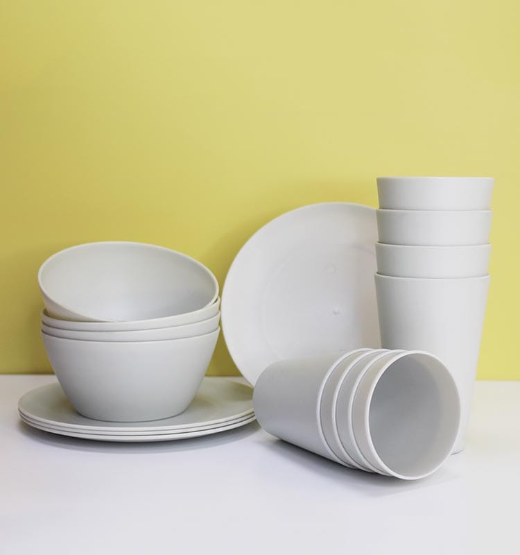 Eco Friendly White Reusable Recycled Plastic RPET Tableware Dinner Set ...